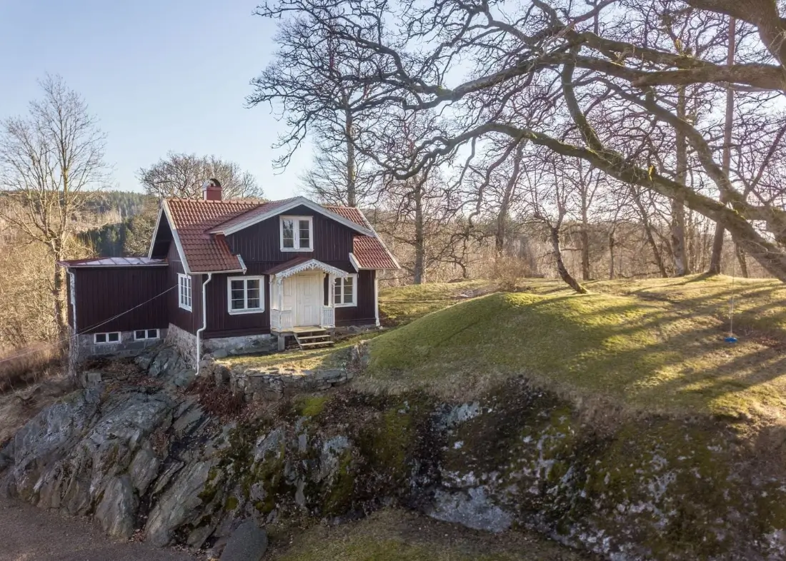 A 1900 Country House on Sweden’s West Coast – $305,000 – Cheap Scandi Homes